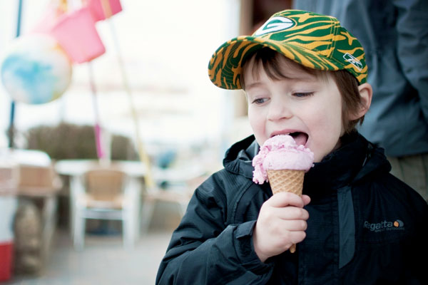 Climate change forces us to eat ice cream quicker - The Poke