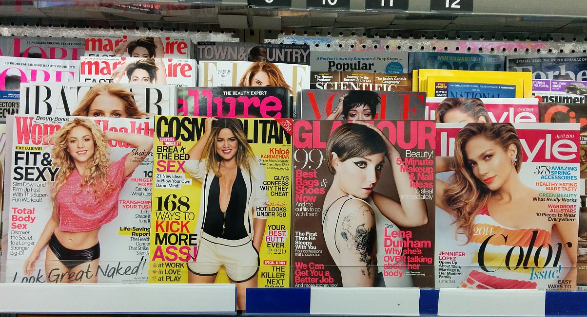 Contagious epidemic of itchy scalp in women's magazine aisle. - The Poke