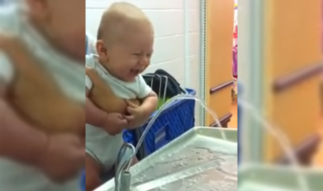 Baby Finds Water Fountain Hilarious - The Poke