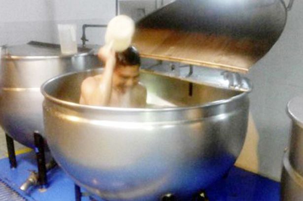 Chef takes a bath in giant soup pot - The Poke