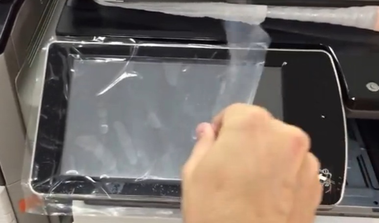 The joy of peeling off screen protectors - The Poke