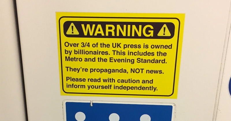 An important safety warning on the London underground - The Poke
