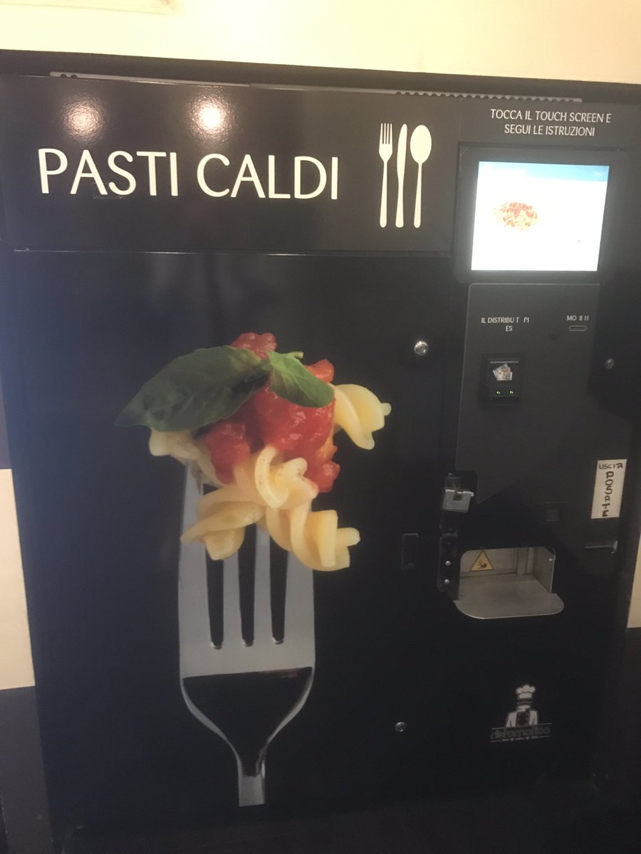 What vending machines look like in Italy - The Poke