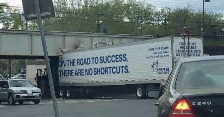 27 of the most fabulously ironic photos ever - The Poke