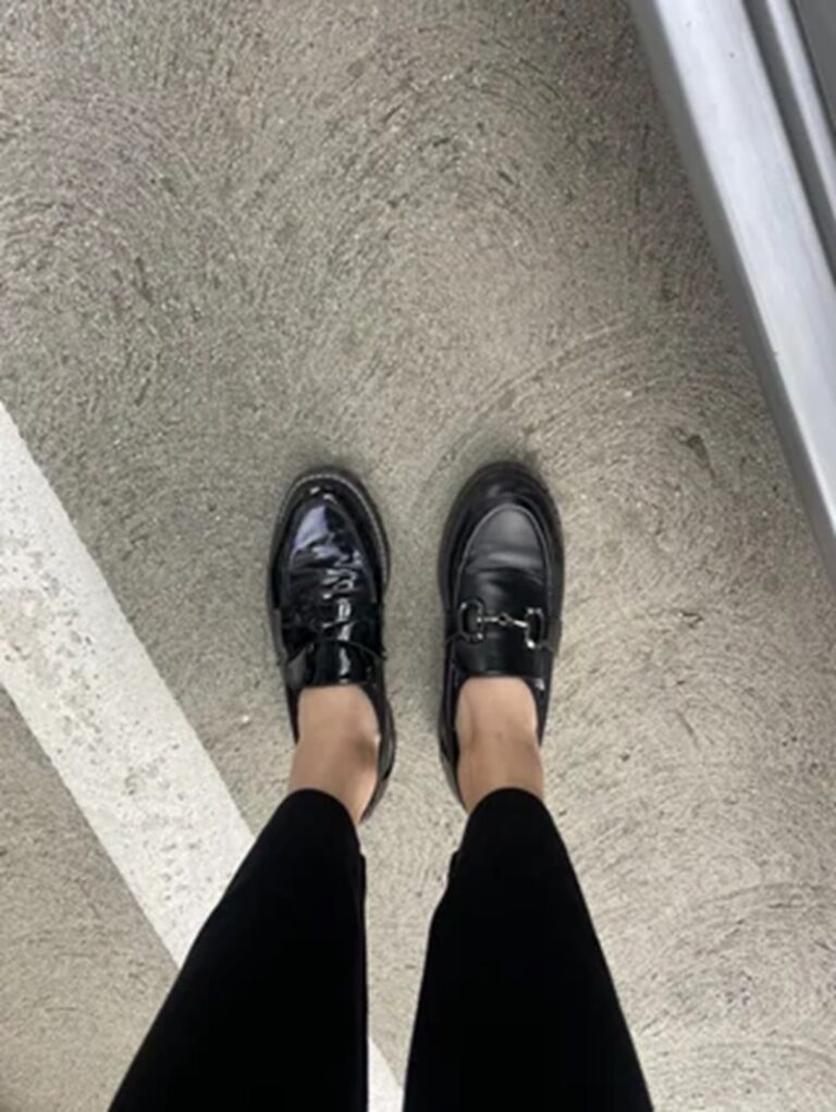 This funny shoe fail had people sharing other wardrobe malfunctions ...